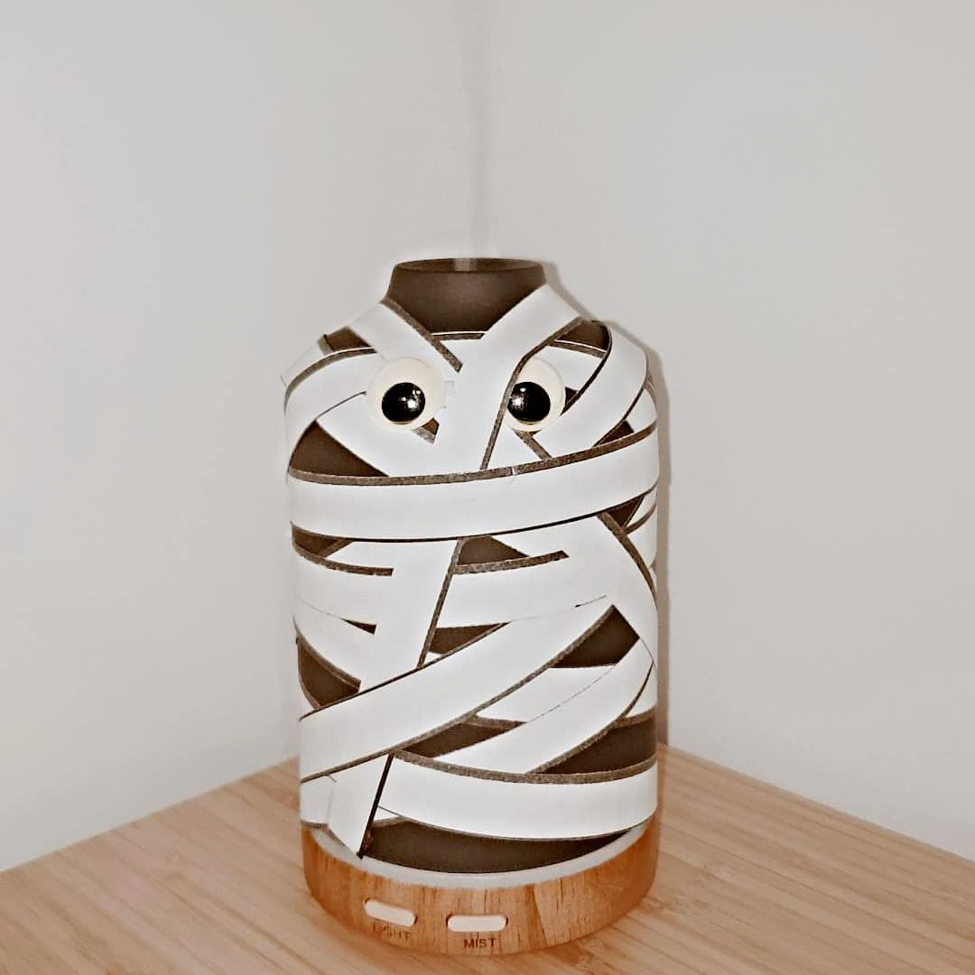 Decorate Your Diffuser for Halloween: 5 Spooky Ideas! - Young Living ...